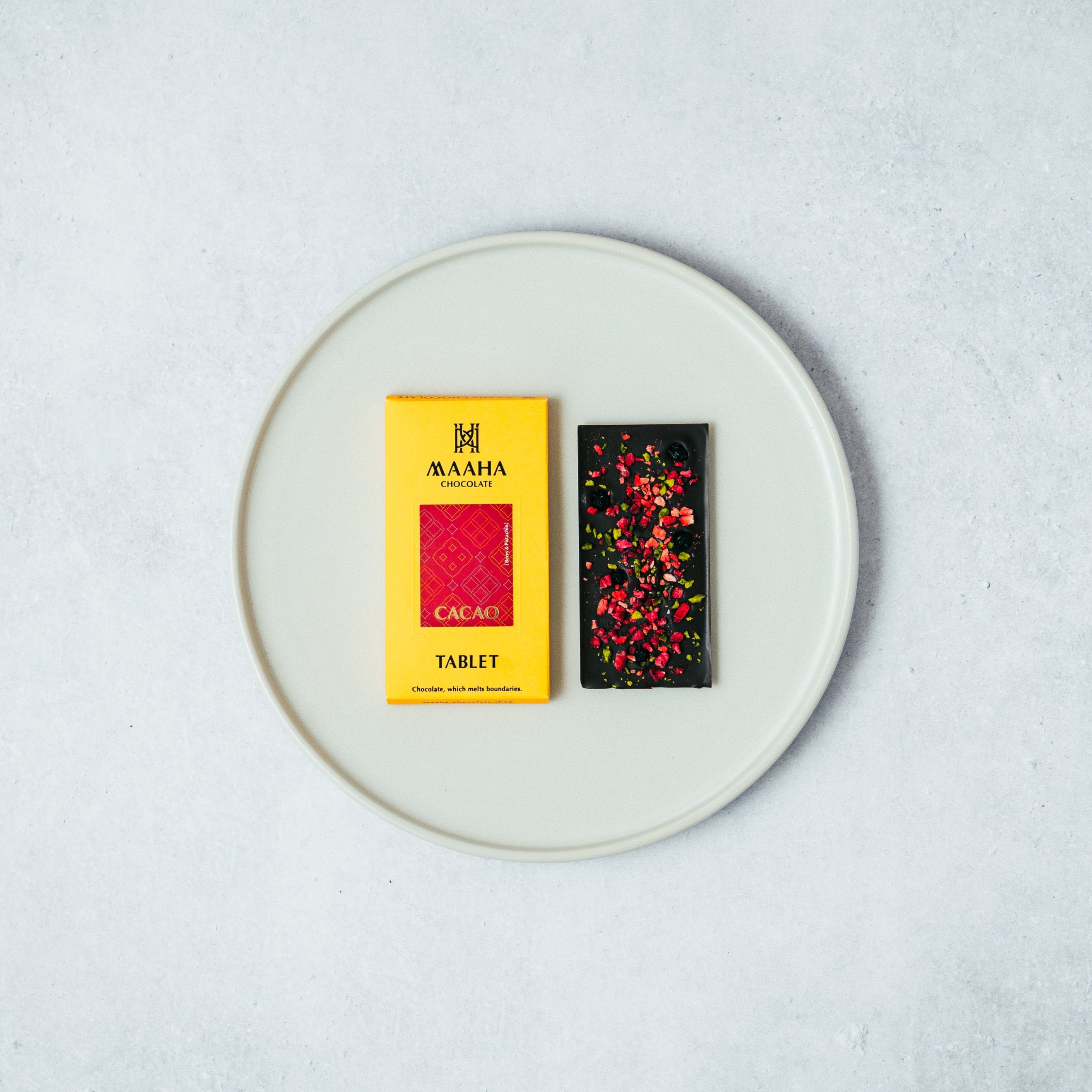 カカオタブレット ＜ベリー×ピスタチオ＞ – MAAHA CHOCOLATE